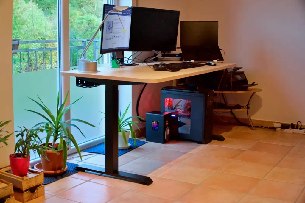 Desktronic: Redefining Productivity Through Ergonomics - Savvy Shopperz